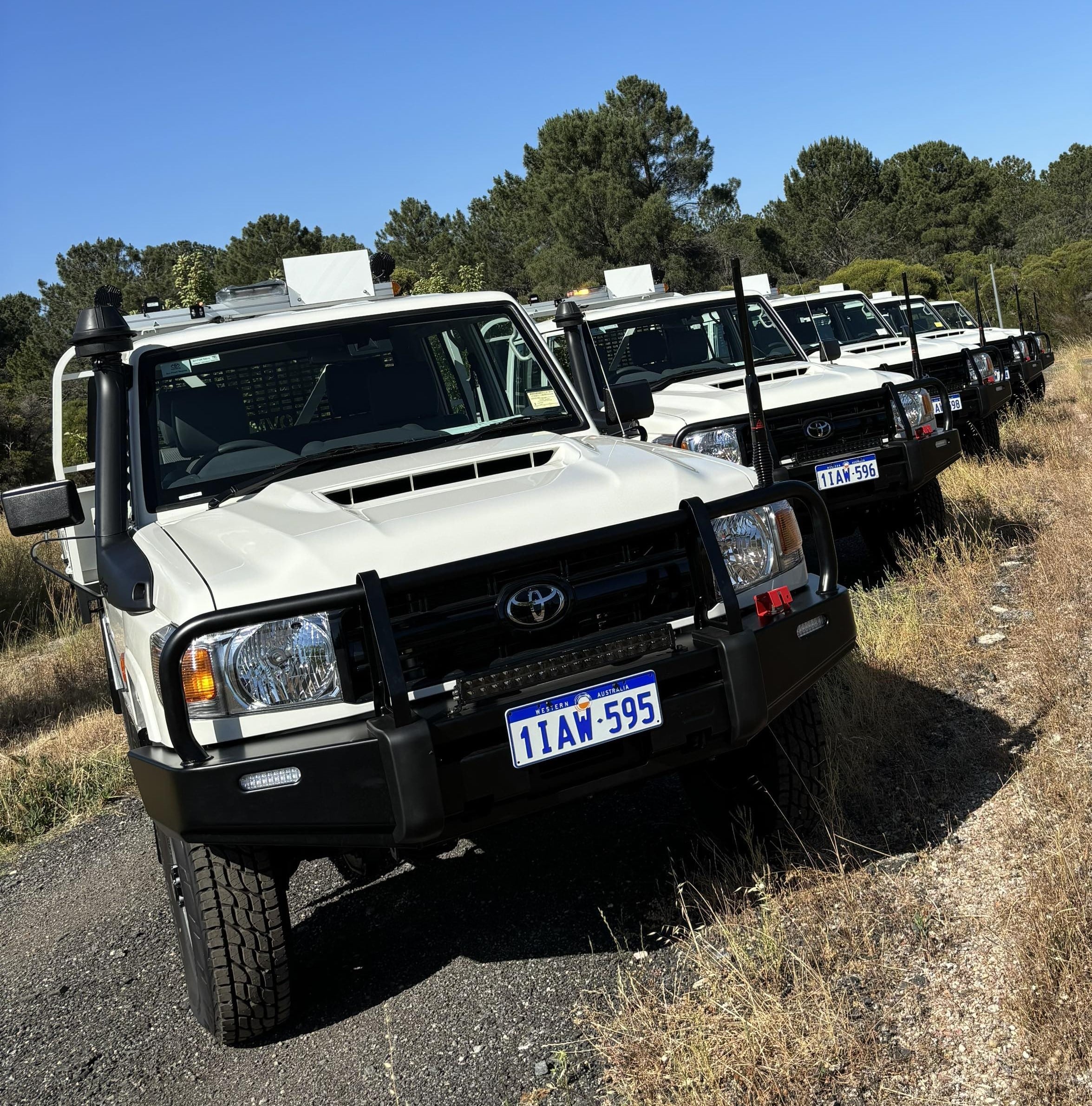 Quality Vehicle Manufacturing & Fabrication Services / Tray Body ...